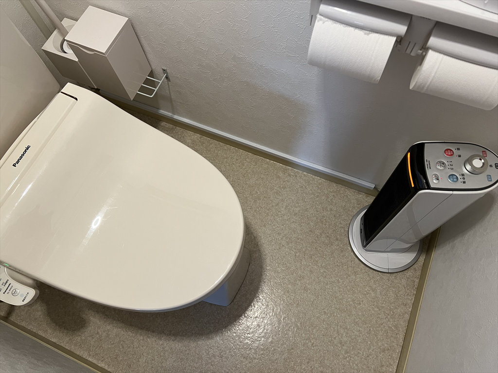 築35年超のトイレに暑さ寒さ対策を施す | おうちごと