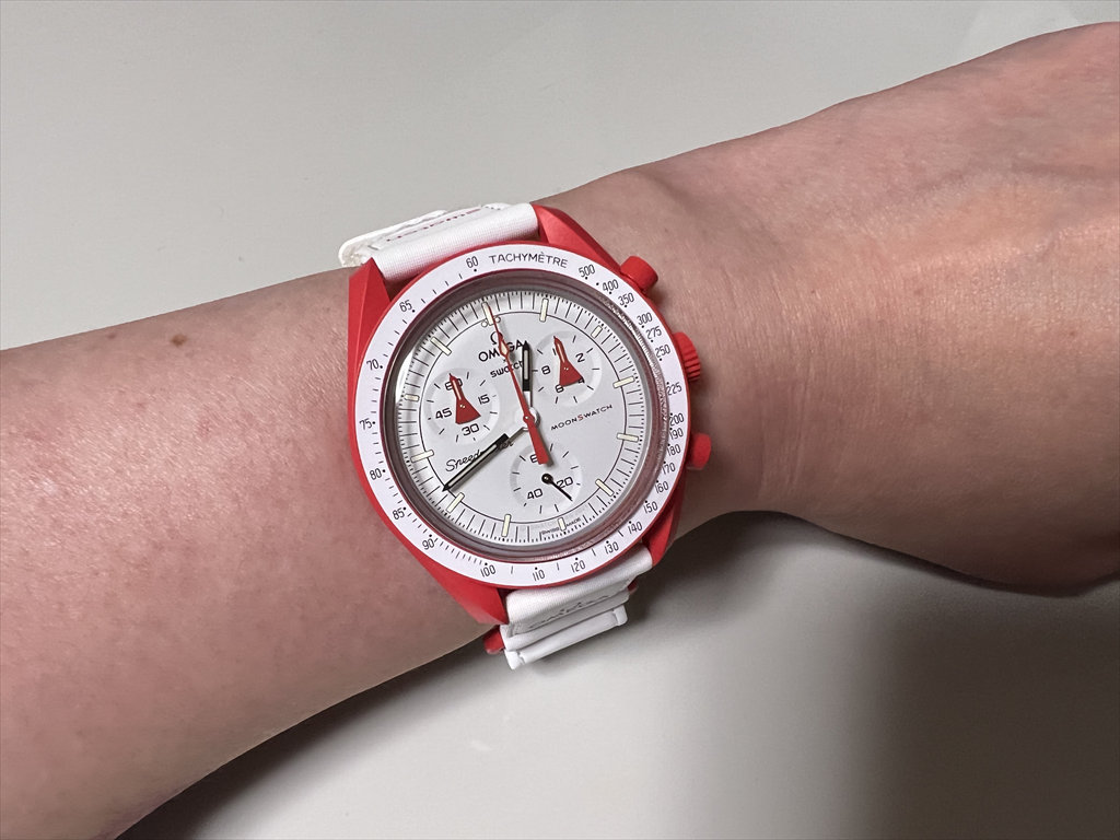 BIOCERAMIC MOONSWATCHのMARSをGETしました | おうちごと